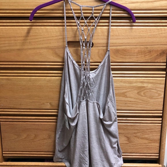 Volcom | Tops | Volcom Tanktop | Poshmark